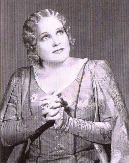 El Mirador Nocturno: Maria Reining