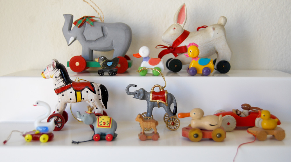The Copycat Collector: COLLECTION #98: Tiny Toys on Wheels