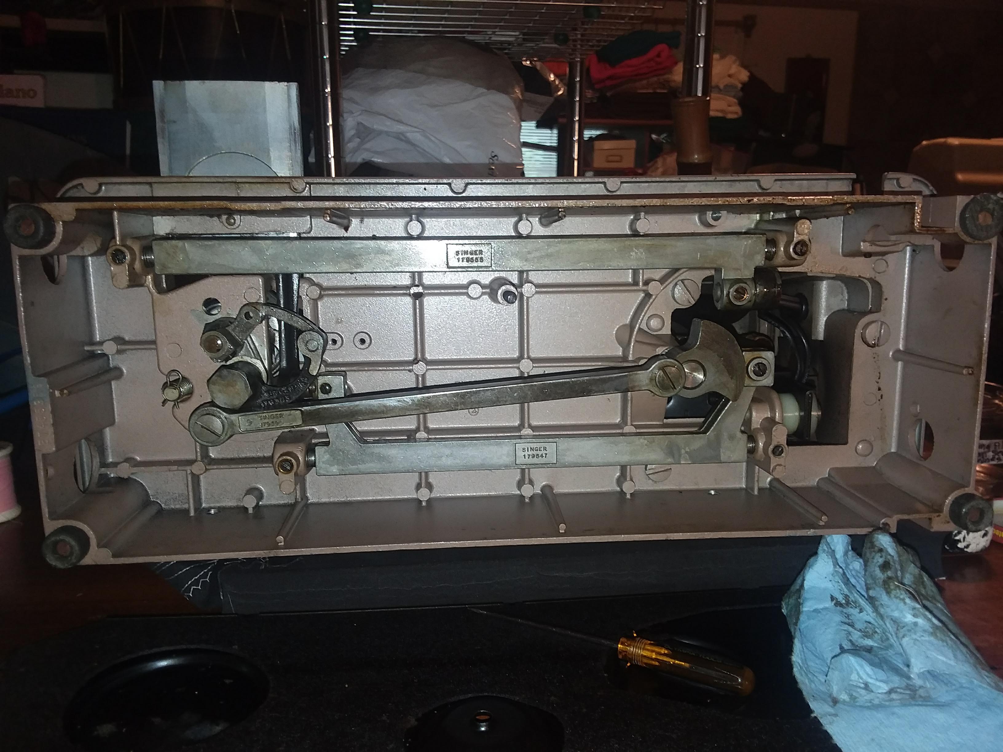 Singer 328K Zigzag Sewing Machine with cams