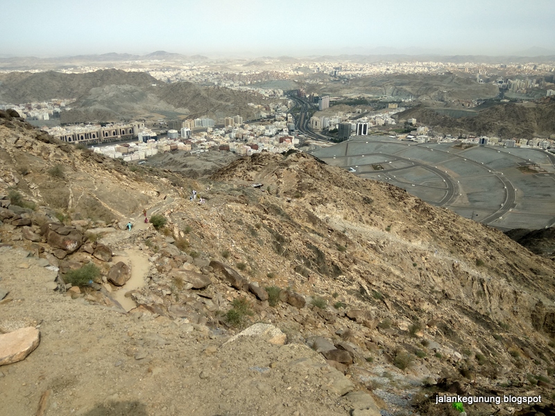 Jalan Ke Gunung: Mendaki Jabal Thur
