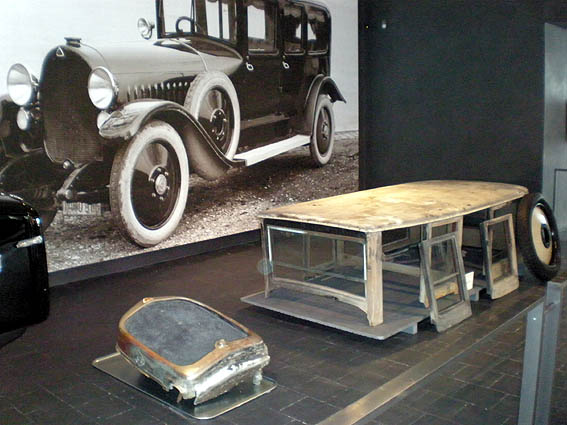 Car Wallpapers in Good Images: Maybach History 1921-2013