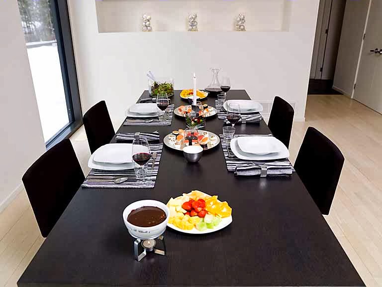 Tips For Dining Out & Dining In