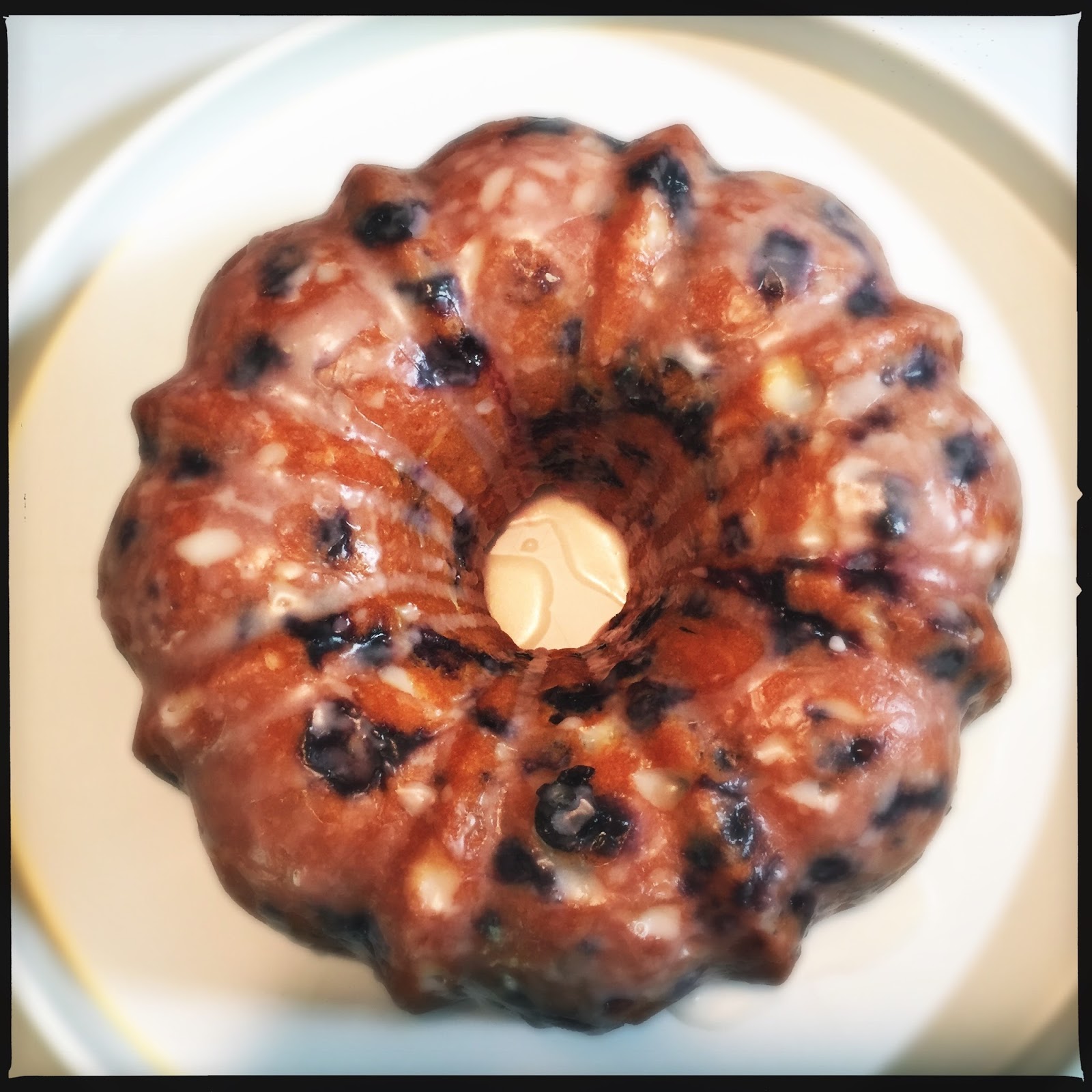 SOUNDING MY BARBARIC GULP!: Blueberry-Lemon Pound Cake