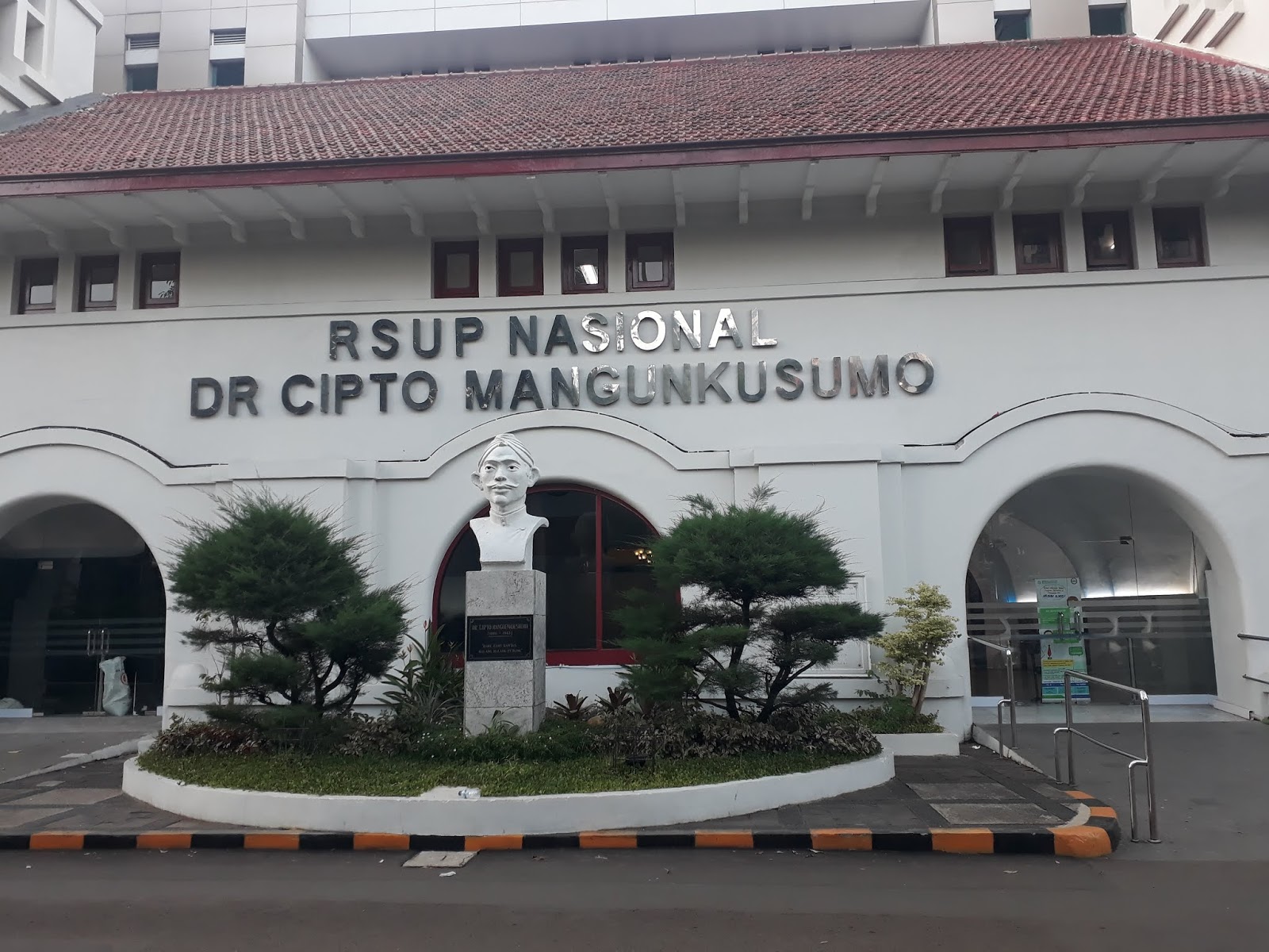 Teknologi Dibuat Untuk Memudahkan Bukan Menyulitkan. - Kornelius Ginting