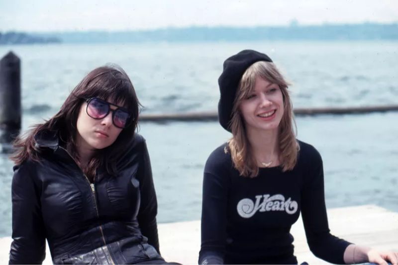 Portraits of 10 Female Rock Stars Who Helped Define the Genre of Rock ...