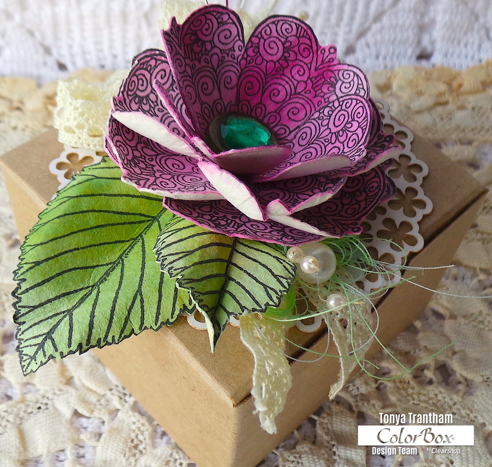 Creative Addiction to Paper: Mandala Flower Gift Box