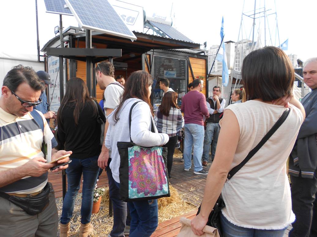 FIASA | Fábrica de Implementos Agrícolas: Público en el Stand de FIASA ...