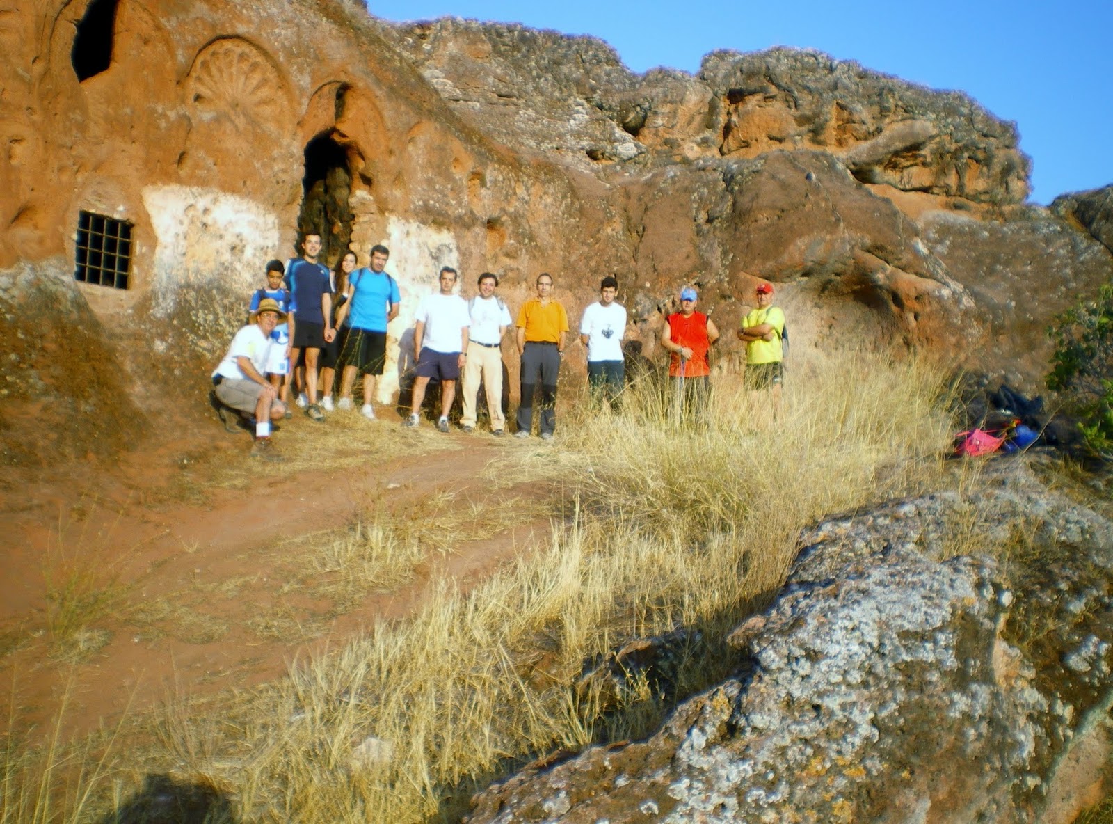 Club de Senderismo Los Escuderos de Rus (Jaen): HIPOGEOS VISIGÓTICOS DE RUS