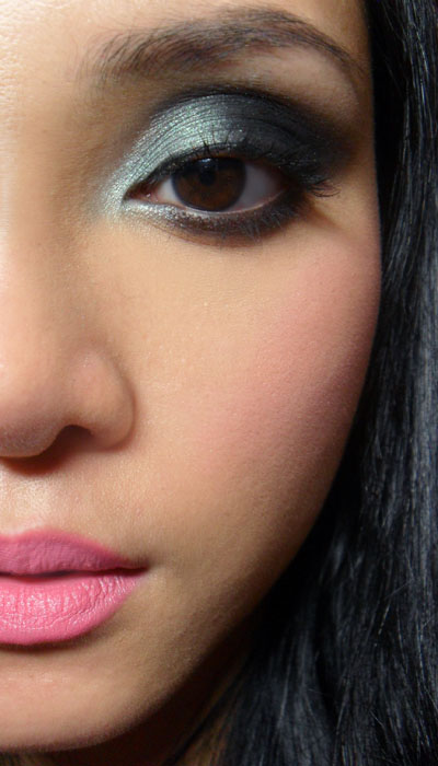 The Makeup Box: Black Jade: Dramatic Cat Eye Makeup