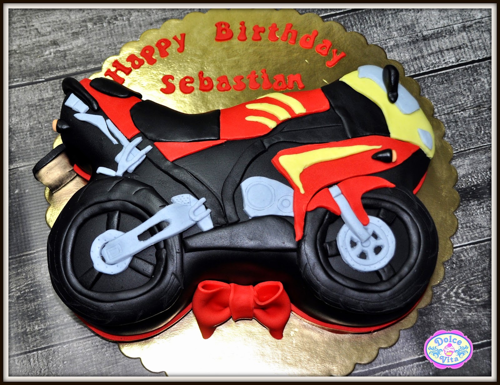 Dolce vita ... żeby życie było słodkie: Tort jak motocykl