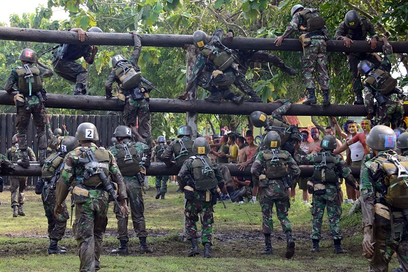 Latihan sniper tim KOPASSUS TNI ~ China Indonesia Information