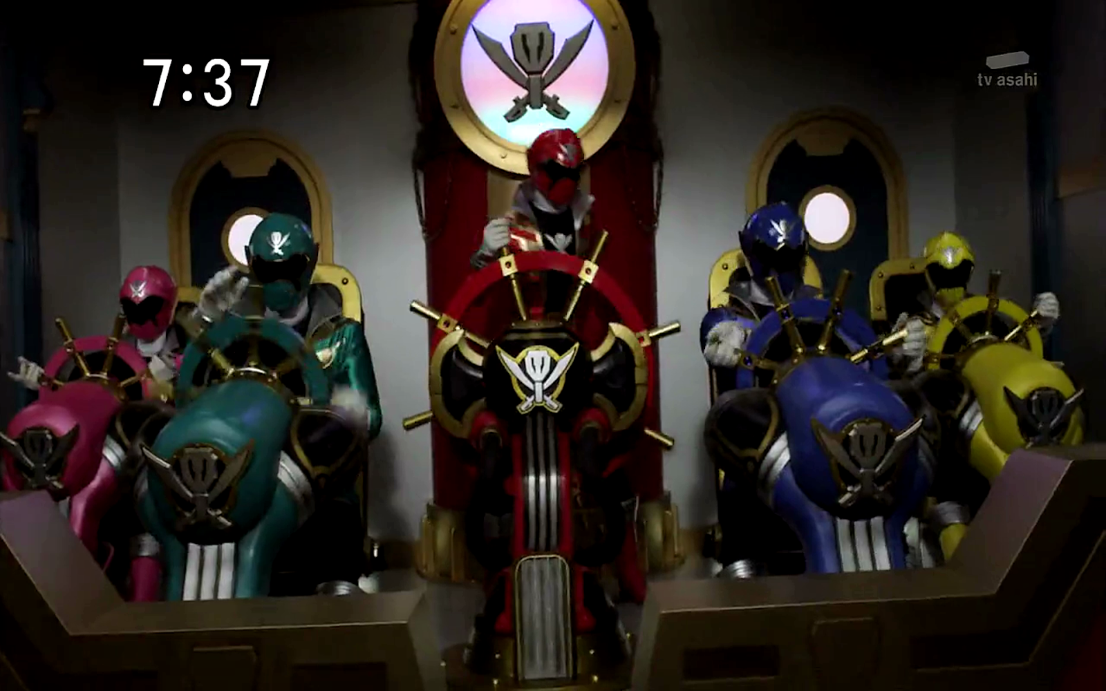 Emerald Rangers: Kaizoku Sentai Gokaiger Ep. 1: The Space Pirates ...
