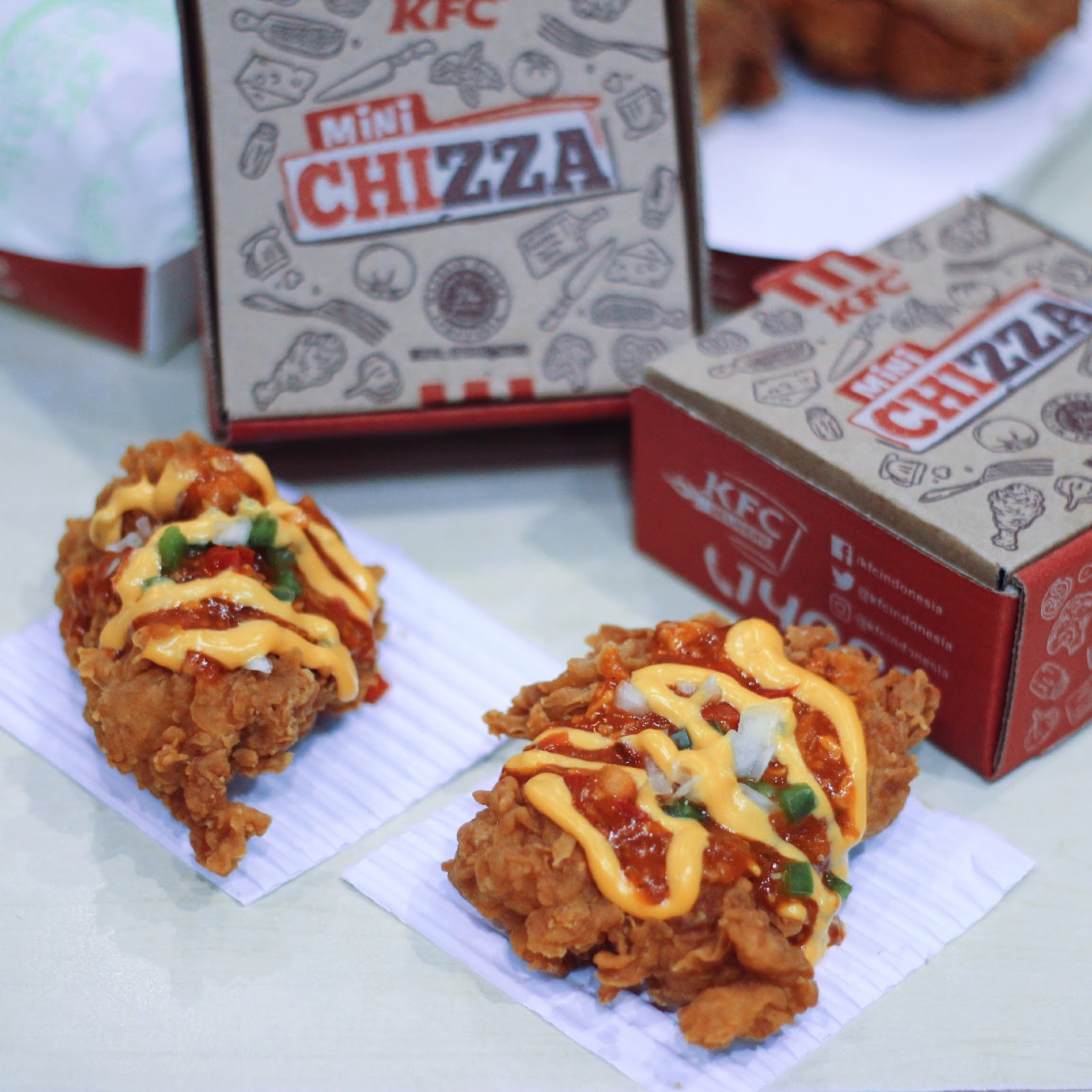NEW CHICK IN J-TOWN: KFC MINI CHIZZA - Icha Khairisa