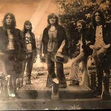 GRAVY TRAIN: ΤΟ ΤΑΞΙΔΙ ΤΟΥΣ ΗΤΑΝ ΣΥΝΤΟΜΟ ΚΑΙ ΑΘΟΡΥΒΟ | The Classic Rock ...