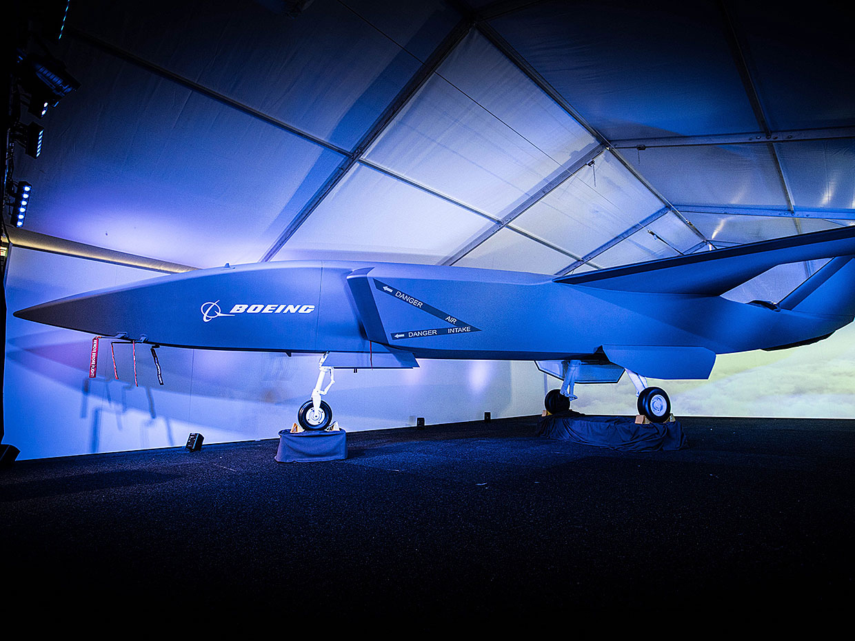 DEFENSE STUDIES: Boeing’s Autonomous Fighter Jet Will Fly Over the ...
