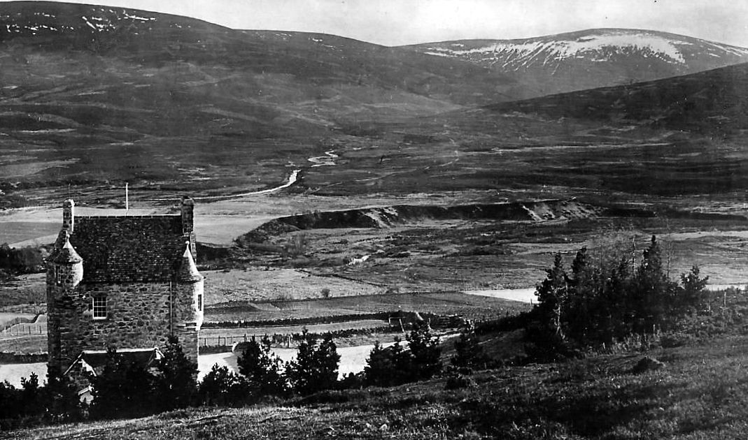 Tour Scotland: Old Photographs Forest Of Birse Castle Scotland