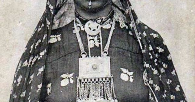 Rare Photos of Baluchi Women in Their Traditional Masks in Muscat, Oman ...
