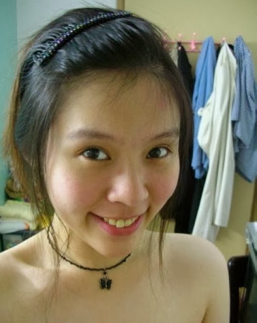 Foto Eksis Abg Imut Pamer Toket Di Depan Kaca ~ Foto Cewek Cewek Abg