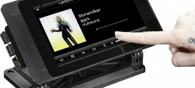 F5IRO Freddy: SmartiPi Touch : un support pour l’écran tactile officiel ...