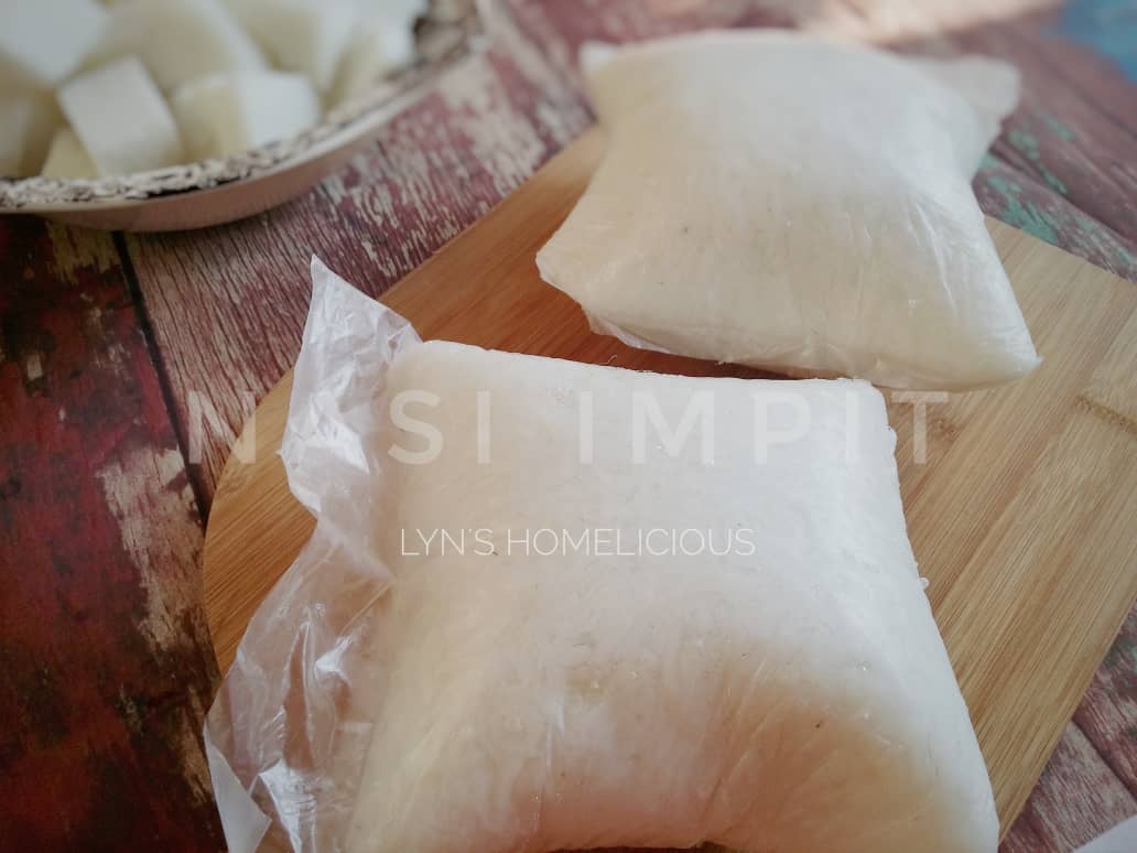 Homemade Nasi Impit (Compressed Rice) | LYN'S HOMELICIOUS