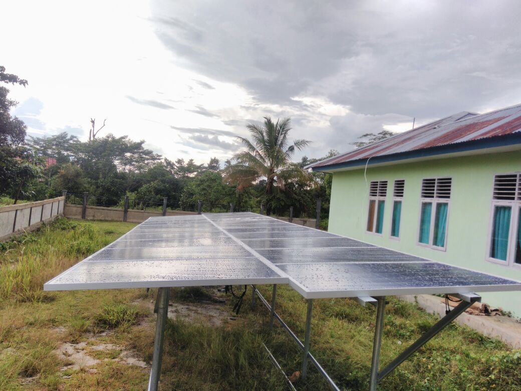 Tiang Lampu Jalan Tenaga Surya-Lampu Jalan Solar Panel