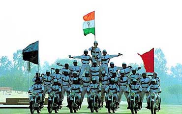 Hit The Road MotoBlog: Entrega 2 - Motos en el Libro Ginnes de los Récords