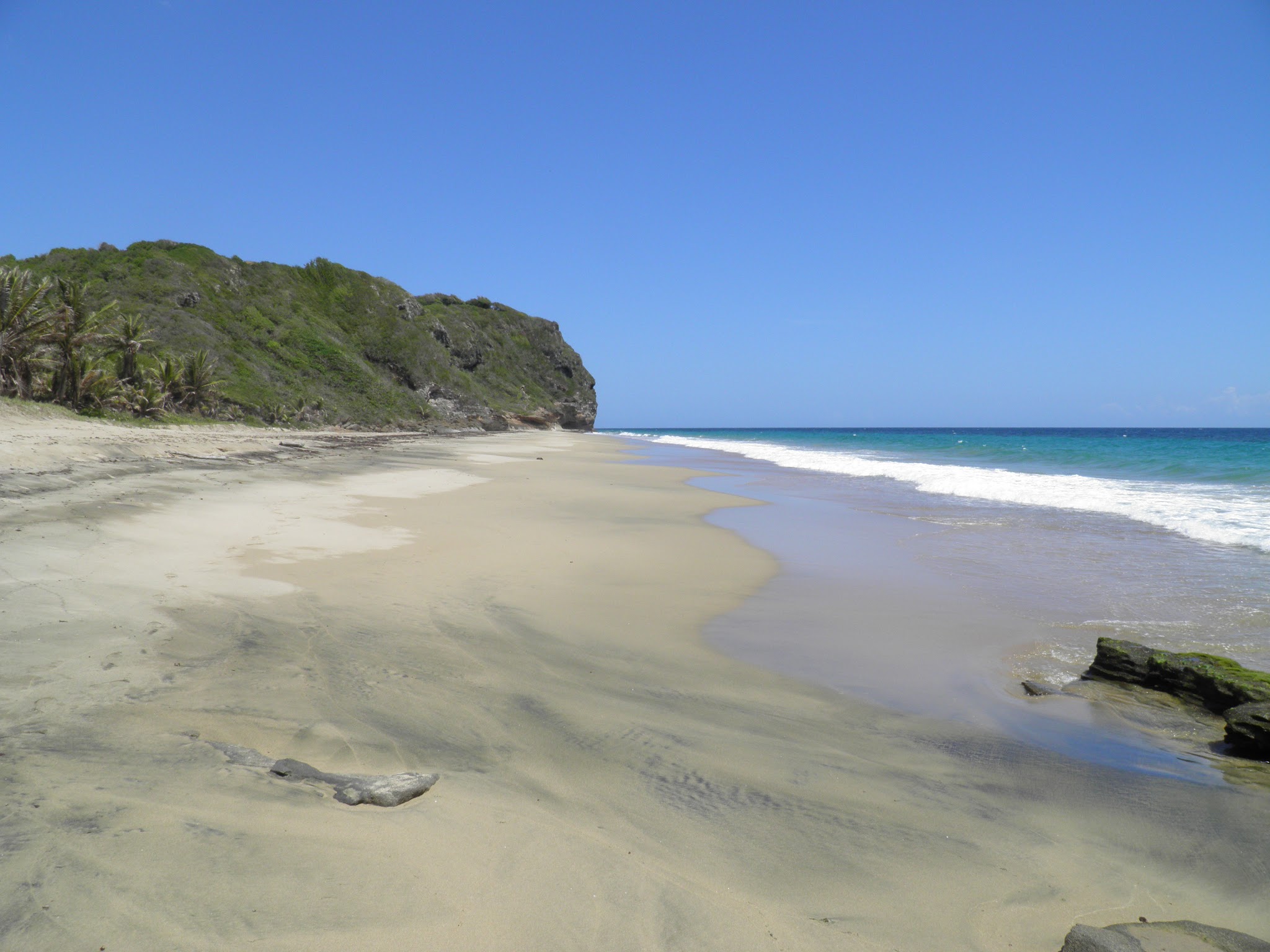 Playa Pastillo y Cueva las Golondrinas de Isabela