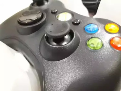 Xbox360 Wired USB Controller in Black Color