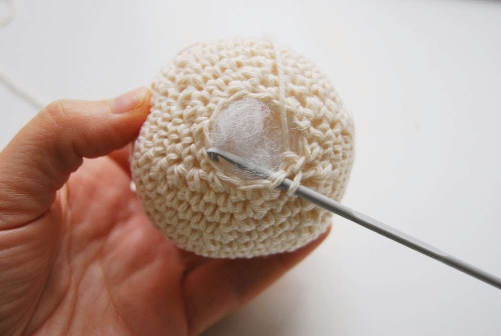 De Estraperlo: How to crochet a sphere
