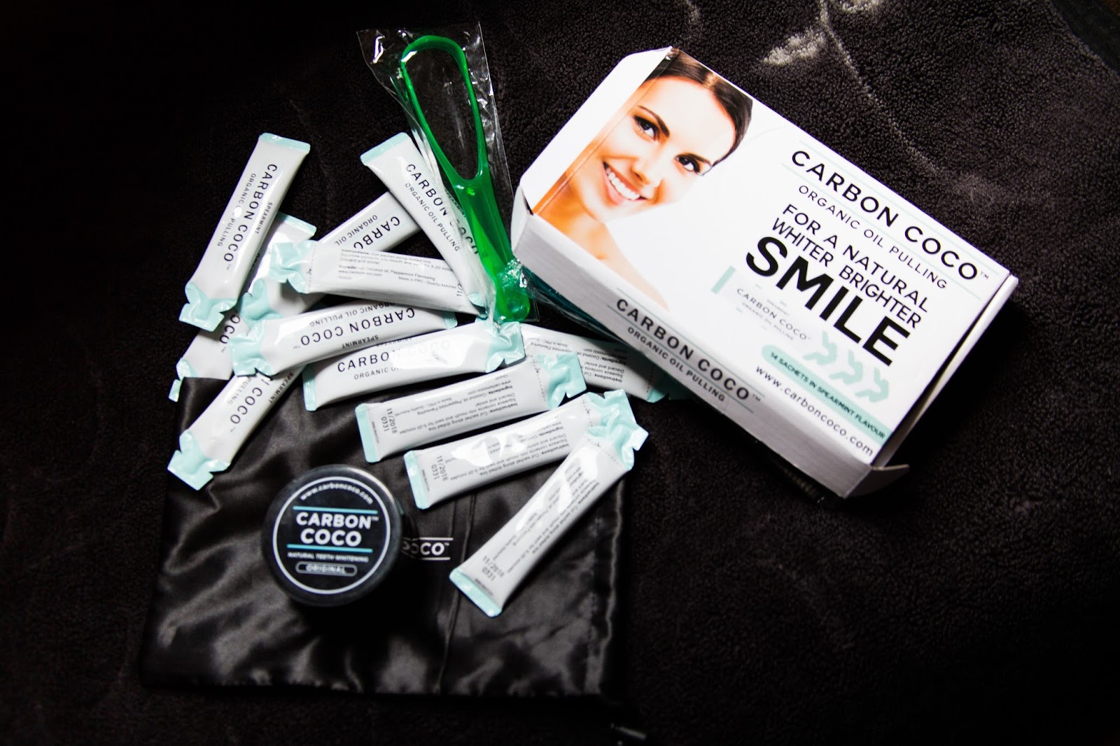 CARBON COCO : HEALTHY TEETH WHITENING AGENT | Melody Jacob