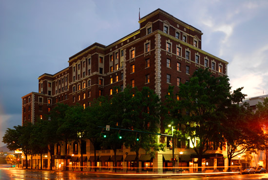 The Write Review: The Sheraton Read House Hotel Chattanooga