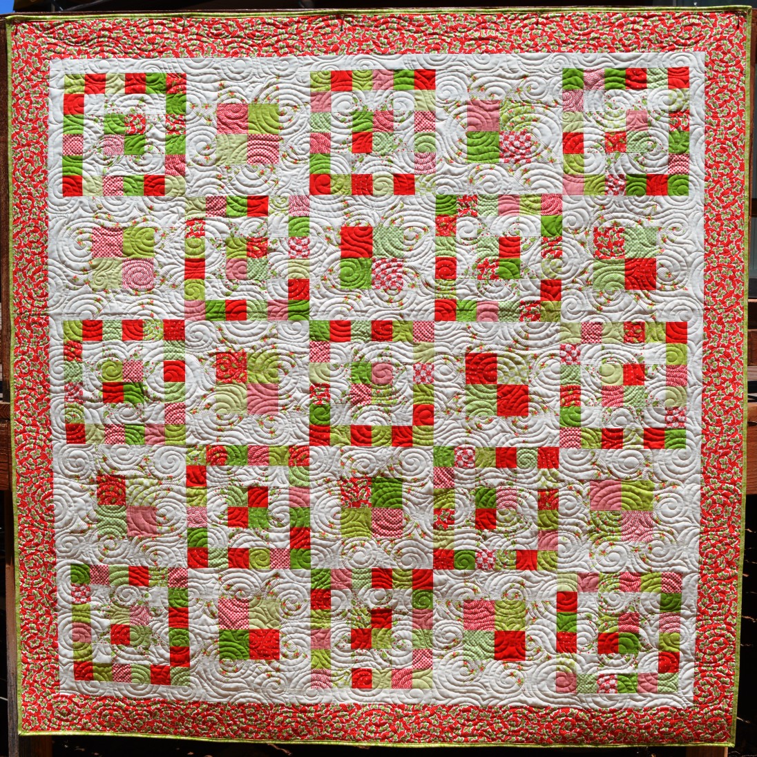 Happy Quilting: Classic Christmas Quilt & Tutorial