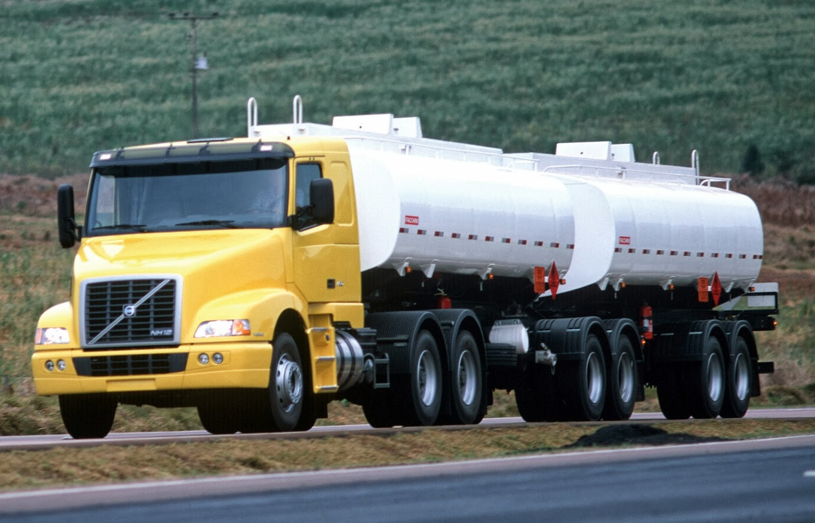 Volvo NH/FH: O último e o primeiro