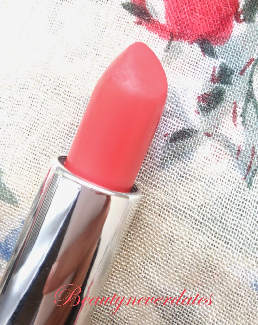 Beauty Never Dates: Miners Cosmetics Lipstick - Wonderland