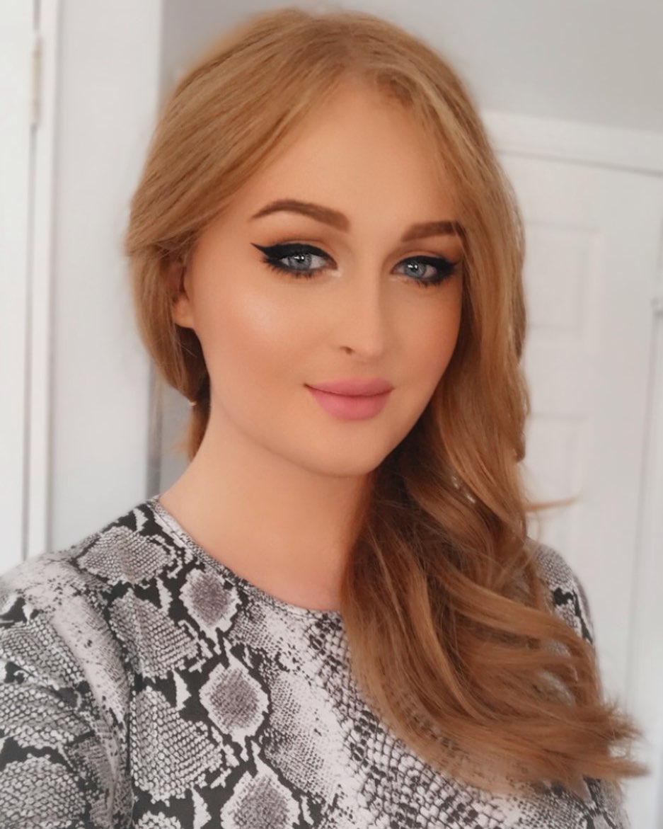 Nia Graham – Most Famous Beautiful Transgender UK - TG Beauty