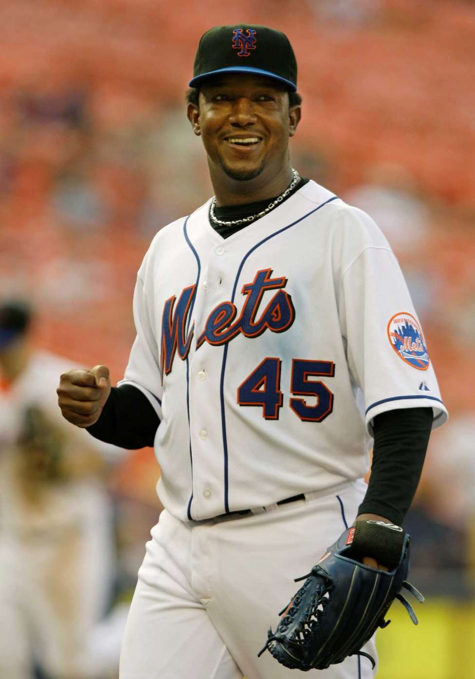 PEDRO MARTINEZ ONE HOMBRE SHOW DID IT AGAIN