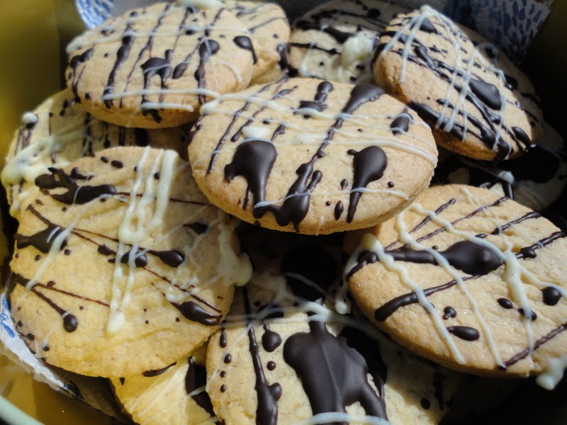 Babaduck: Chocolate Squiggle Cookies