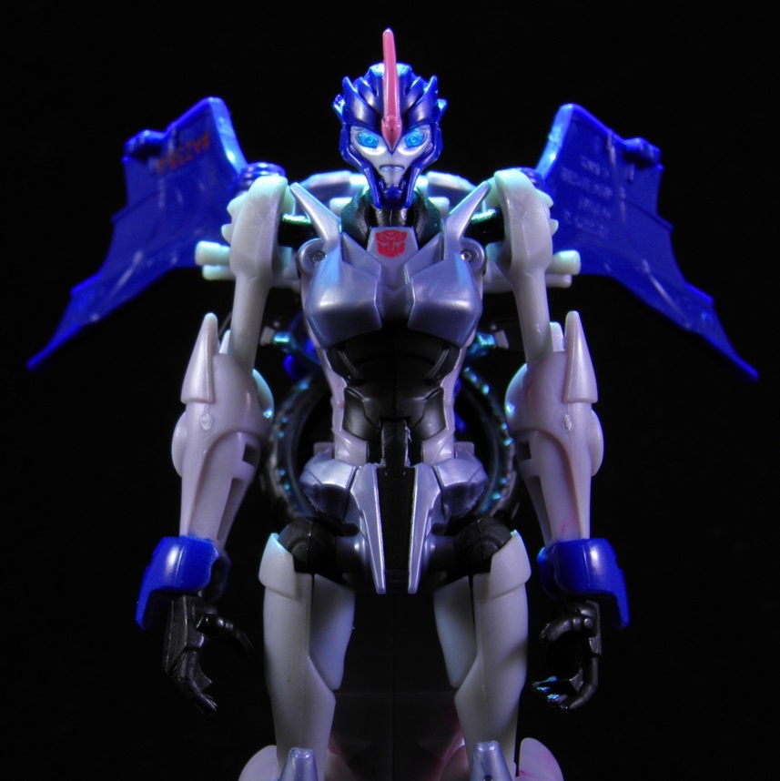 She's Fantastic: Transformers: Prime - Beast Hunters ARCEE!