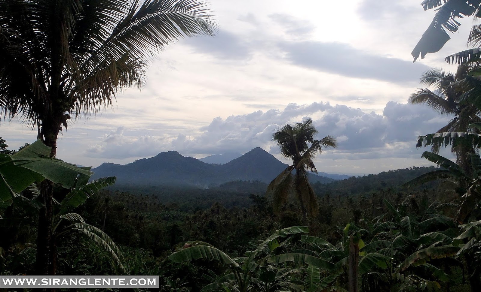 SIRANG LENTE | TRAVEL & HIKE: HIKING GUIDE: Mt. Mabilog and Pandin Lake