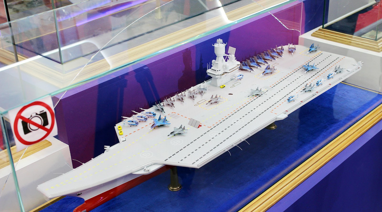 SI VIS PACEM, PARA BELLUM: Anno 2030: le nuove portaerei della Marina ...