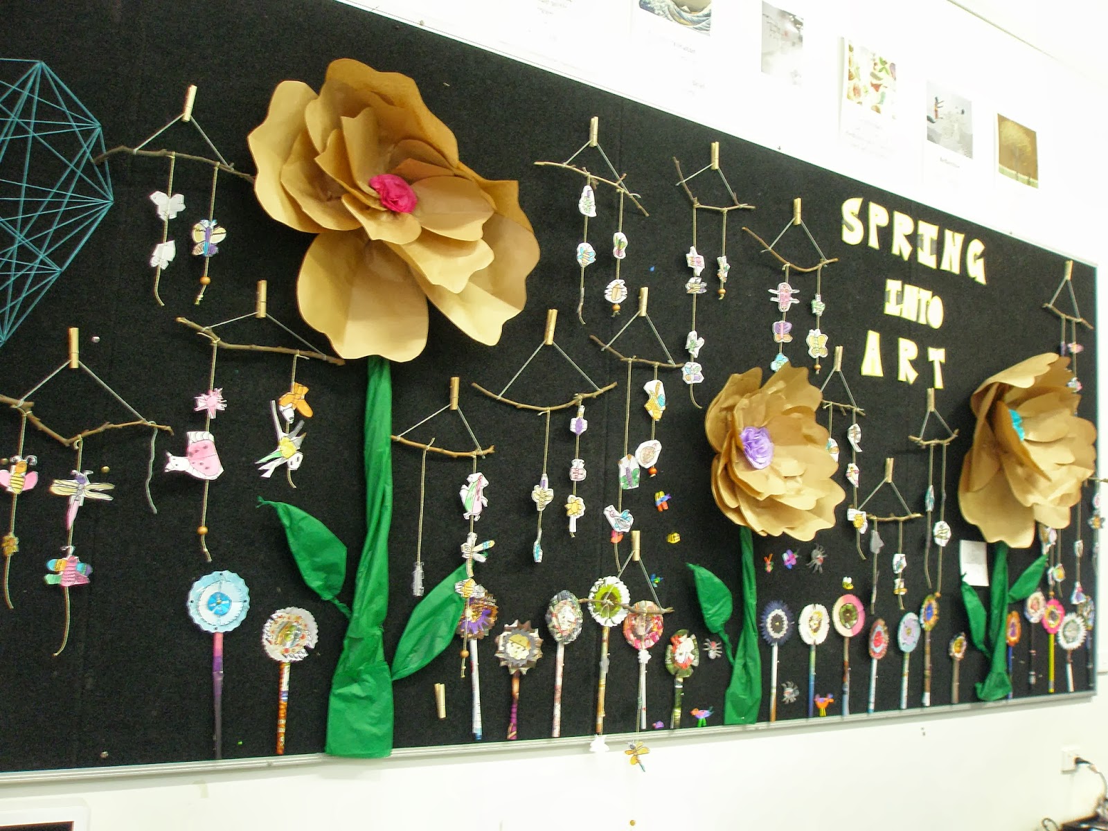 Elwood Primary Art: Prep Insect Mobiles