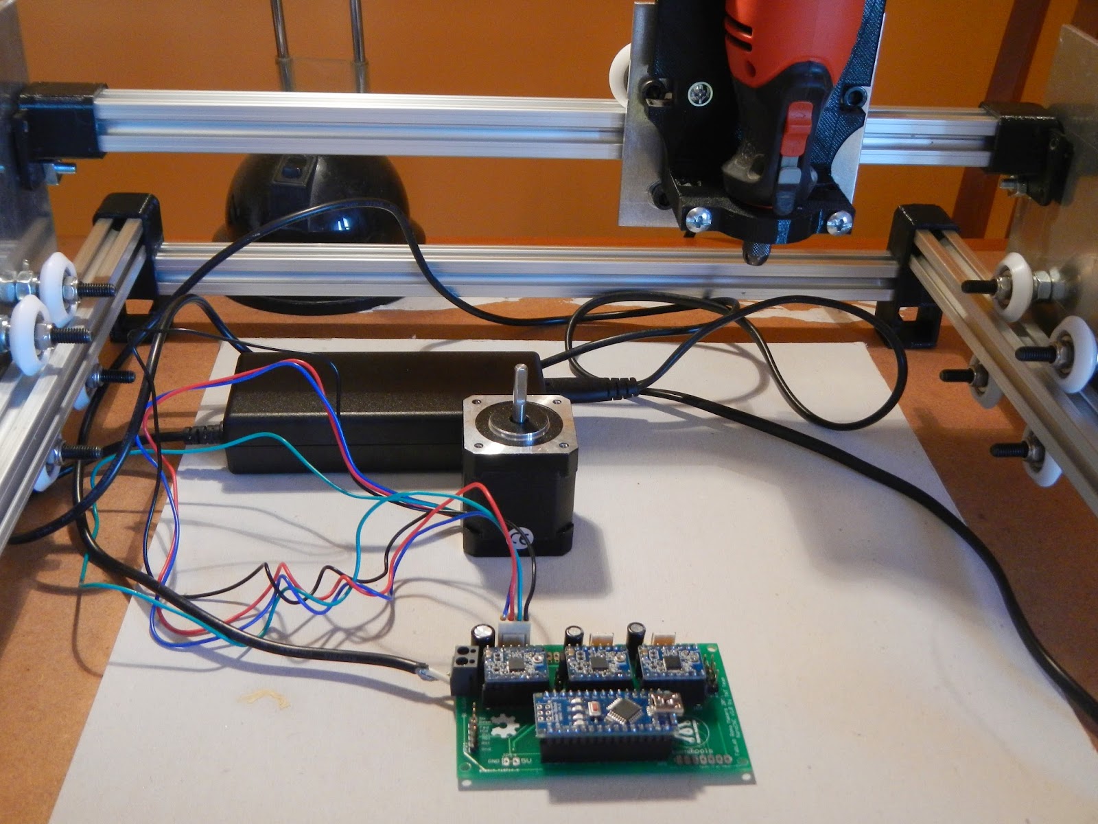 IwCNC? (Light Multipurpose CNC) | Tecnologia e dintorni