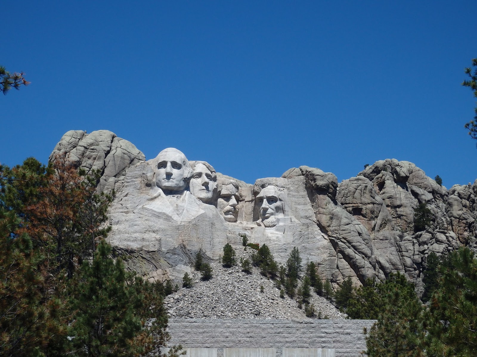 2 On the Road: Mount Rushmore National Memorial