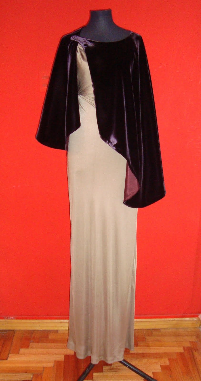 ALEX FINCK: Sobria elegancia con torzadas