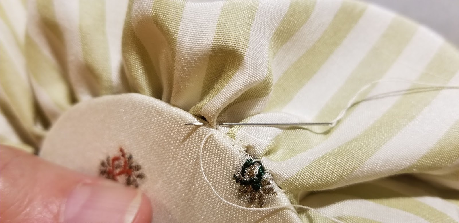 Sew Historical...and other fun stuff: A Circular Reticule Tutorial