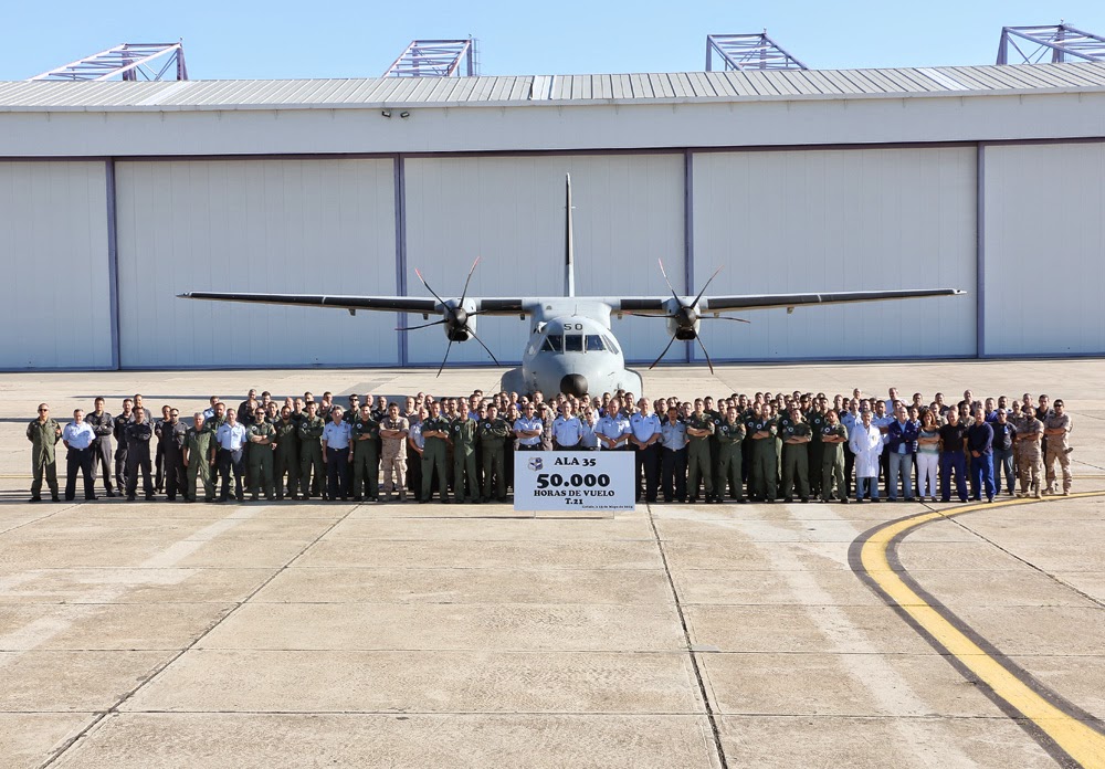 El T.21 del Ala 35 alcanza las 50 mil horas de vuelo - LQT Defensa