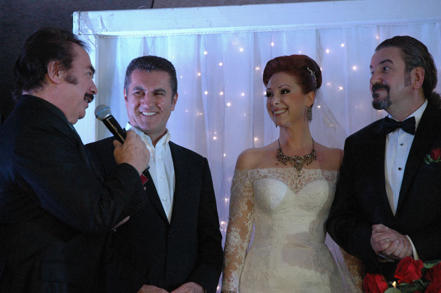 Yüksel Aytuğ'un eşi Özlem Doğan kimdir? | internet budur