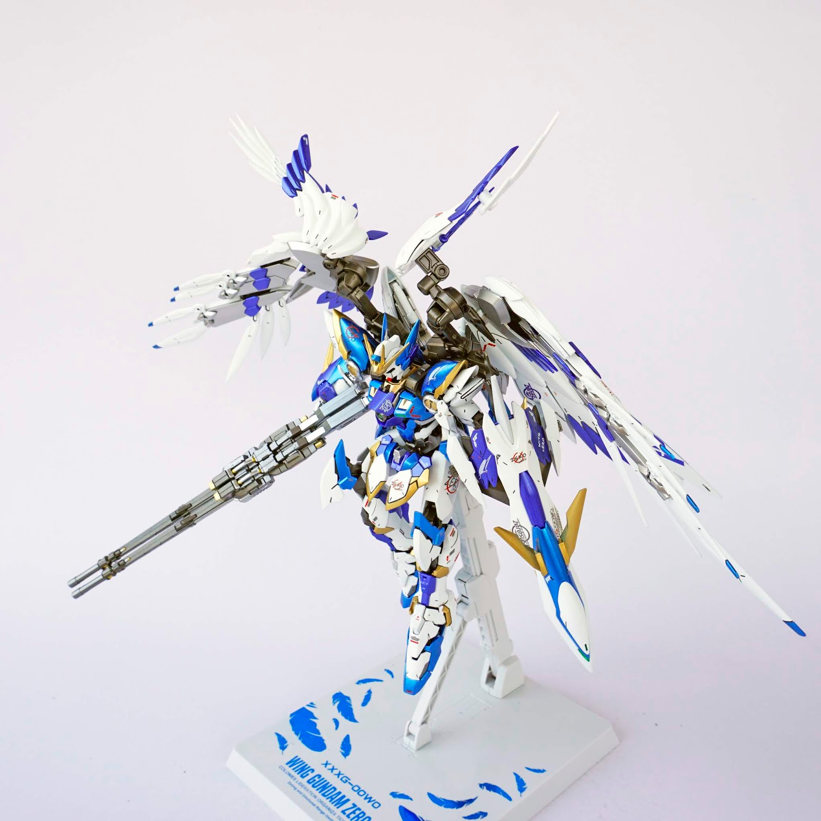 Custom Paint : MG 1/100 Hi-res Wing Zero Gundam