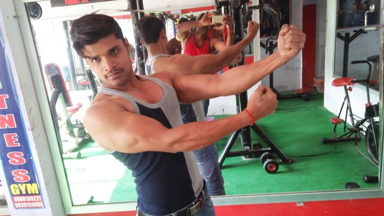 world bodybuilders pictures: utter pardesh bodybuilder vinod jaiswal ...