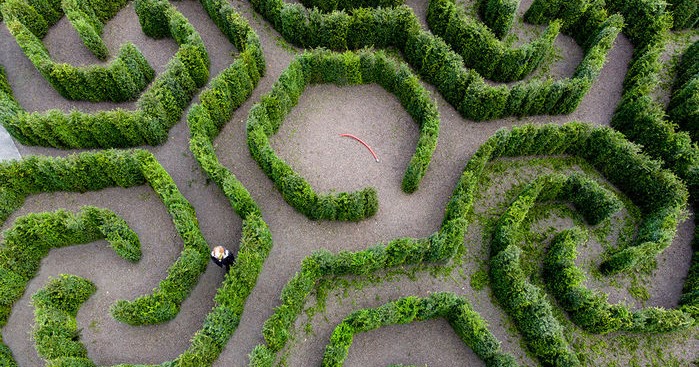 Helge Scherlund's eLearning News: This dizzying labyrinth will host ...